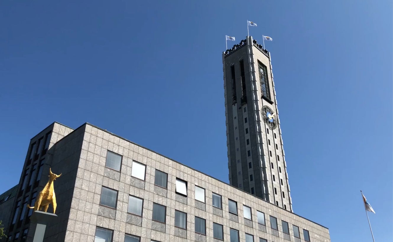 Vi tillverkar och säljer tjänster och produkter inom passersystem och ...